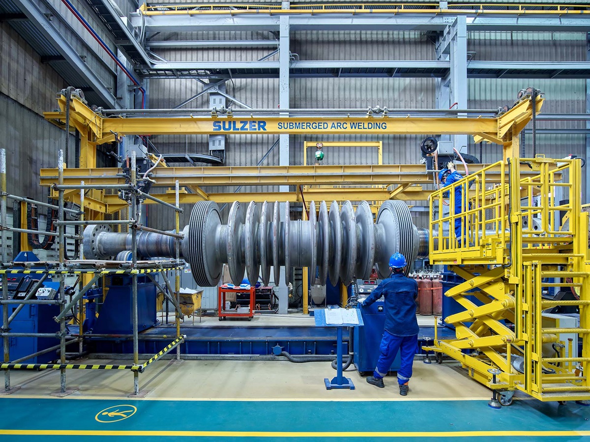 Rising to the challenge- Cross-country extensive restoration for steam turbine generator | Sulzer
