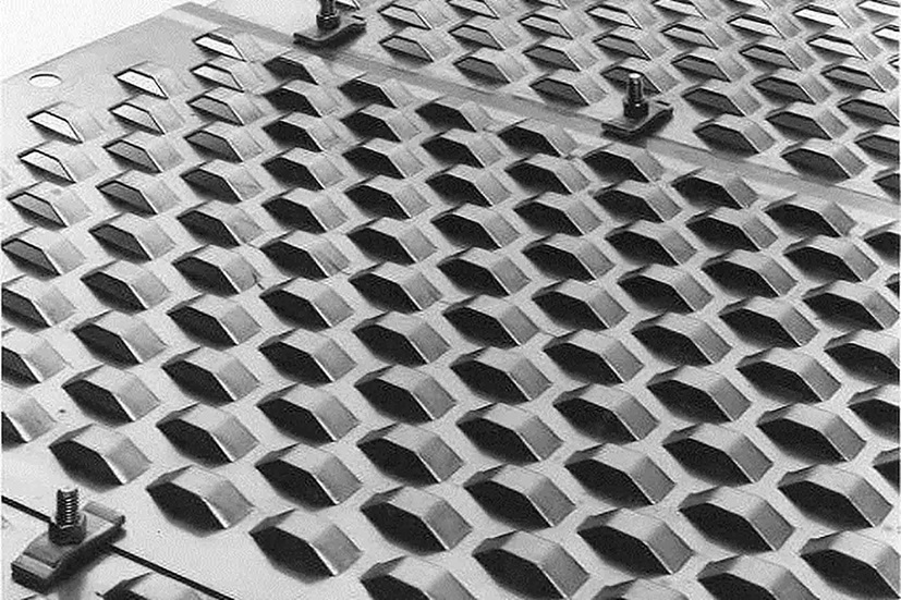 增强型塔盘板高性能塔盘 | Sulzer